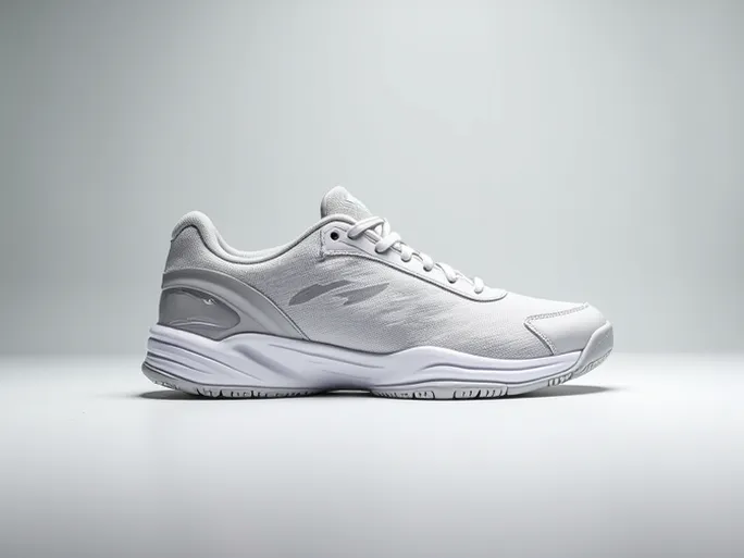 Lining Launches V8 Low for Womens Athletic Performance