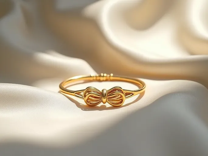 Golden G Bracelets Gain Popularity in Si Si Liang Yuan