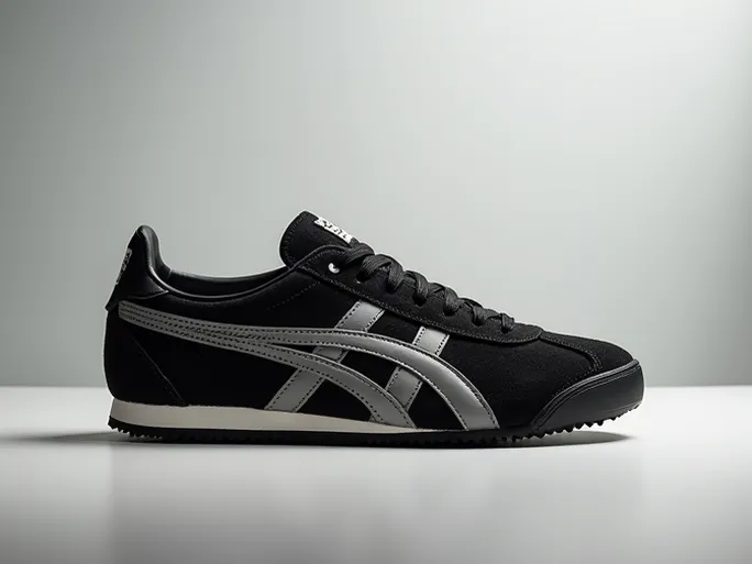 Onitsuka Tiger Unveils Sclaw Puff in Obsidian Cool