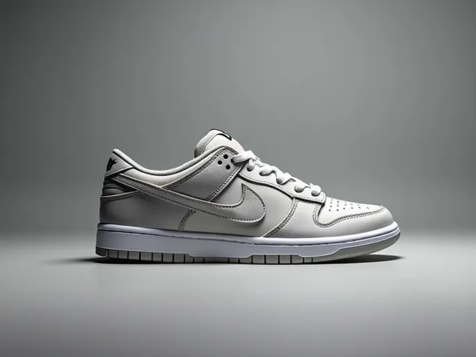 Nike Dunk Low Pro cool Grey Revives Timeless Appeal